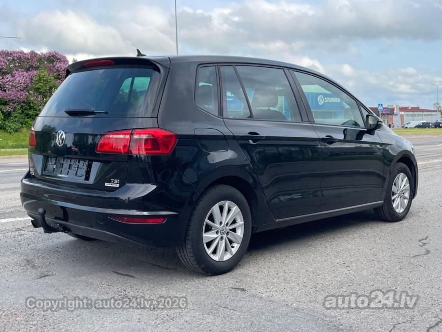 Melns Volkswagen Golf Sportsvan 2017 Viljandi, ar dzinēja tilpumu 1.20 L un nobraukumu 140 tūkst. km par 8480 €, foto 4 vietnē AUTOMOTO.COM.LV