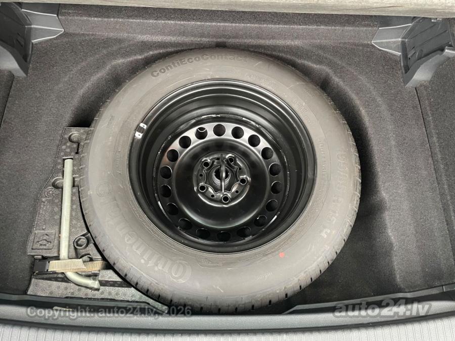 Melns Volkswagen Golf Sportsvan 2017 Viljandi, ar dzinēja tilpumu 1.20 L un nobraukumu 140 tūkst. km par 8480 €, foto 14 vietnē AUTOMOTO.COM.LV