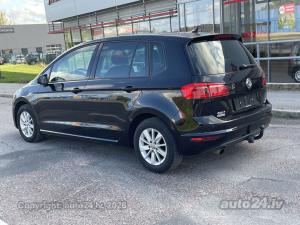 Black Volkswagen Golf Sportsvan 2017 in Viljandi, with an engine capacity of 1.20 L and mileage of 140 thousand km for 7980 €, photo 1 on AUTOMOTO.COM.LV
