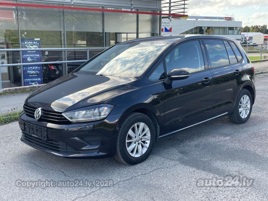 Black Volkswagen Golf Sportsvan 2017 in Viljandi, with an engine capacity of 1.20 L and mileage of 140 thousand km for 7980 €, photo 3 on AUTOMOTO.COM.LV