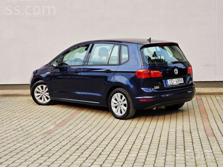 Zils Volkswagen Golf Sportsvan 2014 Tukums, ar dzinēja tilpumu 1.60 L un nobraukumu 250 tūkst. km par 6700 €, foto 5 vietnē AUTOMOTO.COM.LV