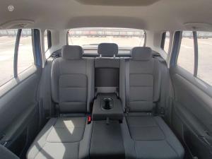 Blue Volkswagen Golf Sportsvan 2014 in Vilnius, with an engine capacity of 1.40 L and mileage of 130 thousand km for 8500 €, photo 14 on AUTOMOTO.COM.LV