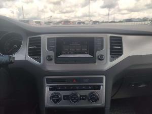 Blue Volkswagen Golf Sportsvan 2014 in Vilnius, with an engine capacity of 1.40 L and mileage of 130 thousand km for 8500 €, photo 17 on AUTOMOTO.COM.LV
