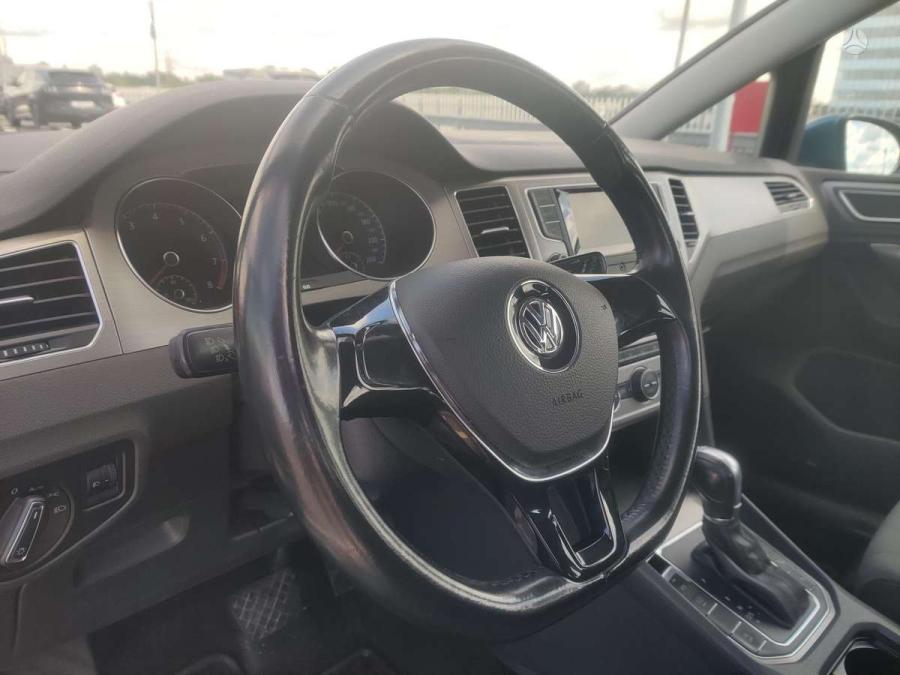 Blue Volkswagen Golf Sportsvan 2014 in Vilnius, with an engine capacity of 1.40 L and mileage of 130 thousand km for 8500 €, photo 20 on AUTOMOTO.COM.LV