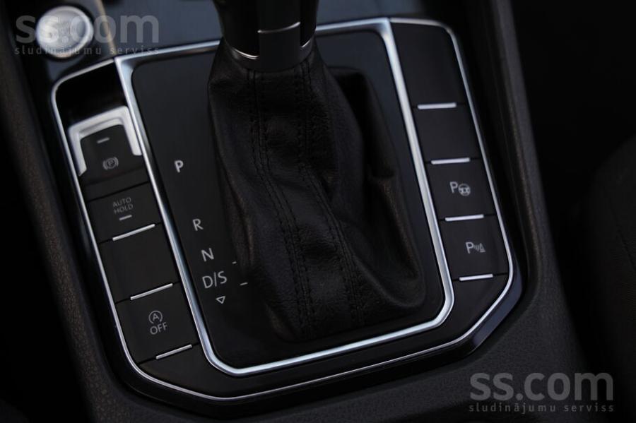 Zils Volkswagen Golf Sportsvan 2015 Tukums, ar dzinēja tilpumu 2.00 L un nobraukumu 283 tūkst. km par 8700 €, foto 15 vietnē AUTOMOTO.COM.LV