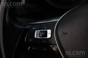 Zils Volkswagen Golf Sportsvan 2015 Tukums, ar dzinēja tilpumu 2.00 L un nobraukumu 283 tūkst. km par 8700 €, foto 16 vietnē AUTOMOTO.COM.LV