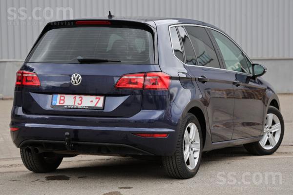 Blue Volkswagen Golf Sportsvan 2015 in Tukums, with an engine capacity of 2.00 L and mileage of 283 thousand km for 8700 €, photo 3 on AUTOMOTO.COM.LV