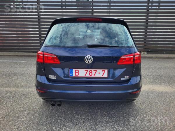 Blue Volkswagen Golf Sportsvan 2015 in Riga, with an engine capacity of 1.40 L and mileage of 0 thousand km for 7950 €, photo 4 on AUTOMOTO.COM.LV