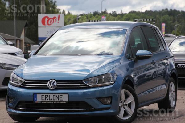 Blue Volkswagen Golf Sportsvan 2016 in Tukums, with an engine capacity of 1.60 L and mileage of 219 thousand km for 9990 €, photo 1 on AUTOMOTO.COM.LV