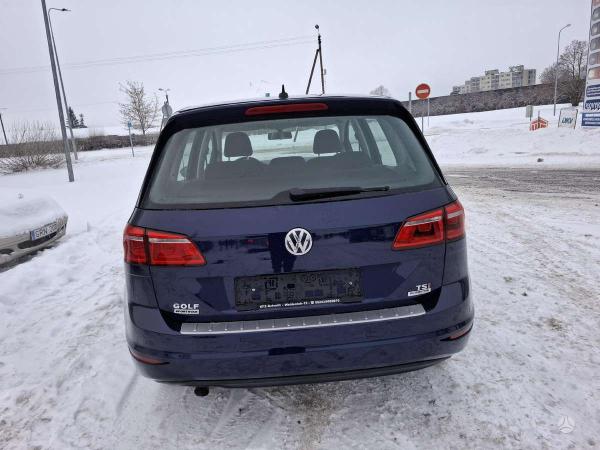 Blue Volkswagen Golf Sportsvan 2017 in Rokiskis, with an engine capacity of 1.40 L and mileage of 122 thousand km for 7900 €, photo 6 on AUTOMOTO.COM.LV