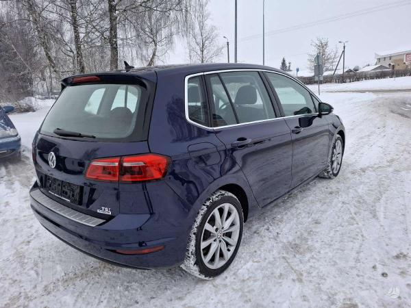 Blue Volkswagen Golf Sportsvan 2017 in Rokiskis, with an engine capacity of 1.40 L and mileage of 122 thousand km for 7900 €, photo 7 on AUTOMOTO.COM.LV