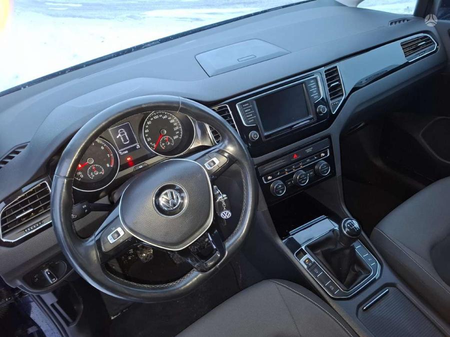 Zils Volkswagen Golf Sportsvan 2017 Rokiškis, ar dzinēja tilpumu 1.40 L un nobraukumu 122 tūkst. km par 7900 €, foto 14 vietnē AUTOMOTO.COM.LV