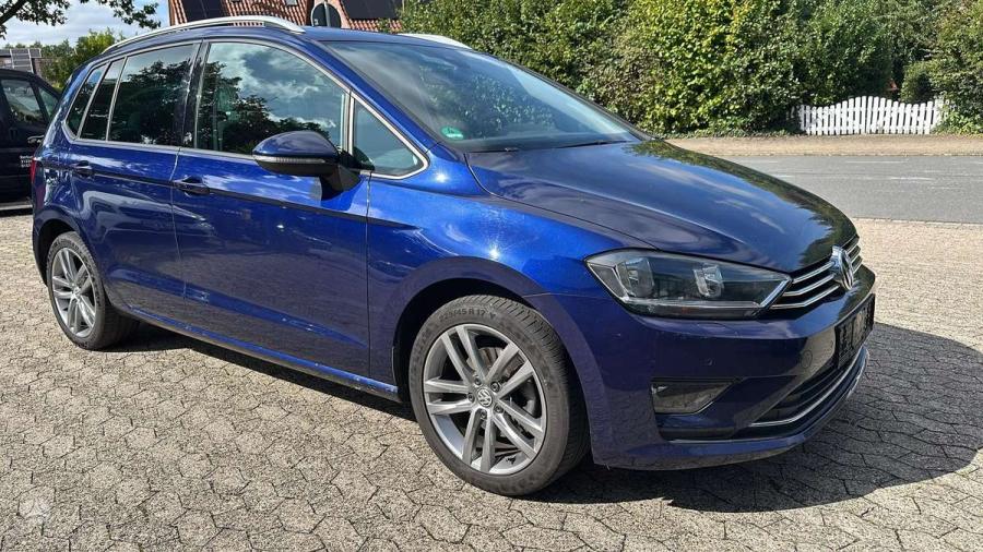 Zils Volkswagen Golf Sportsvan 2017 Marijampole, ar dzinēja tilpumu 1.40 L un nobraukumu 199 tūkst. km par 9650 €, foto 1 vietnē AUTOMOTO.COM.LV