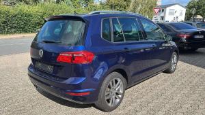 Zils Volkswagen Golf Sportsvan 2017 Marijampole, ar dzinēja tilpumu 1.40 L un nobraukumu 199 tūkst. km par 9650 €, foto 4 vietnē AUTOMOTO.COM.LV