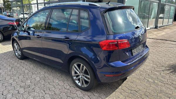 Zils Volkswagen Golf Sportsvan 2017 Marijampole, ar dzinēja tilpumu 1.40 L un nobraukumu 199 tūkst. km par 9650 €, foto 5 vietnē AUTOMOTO.COM.LV