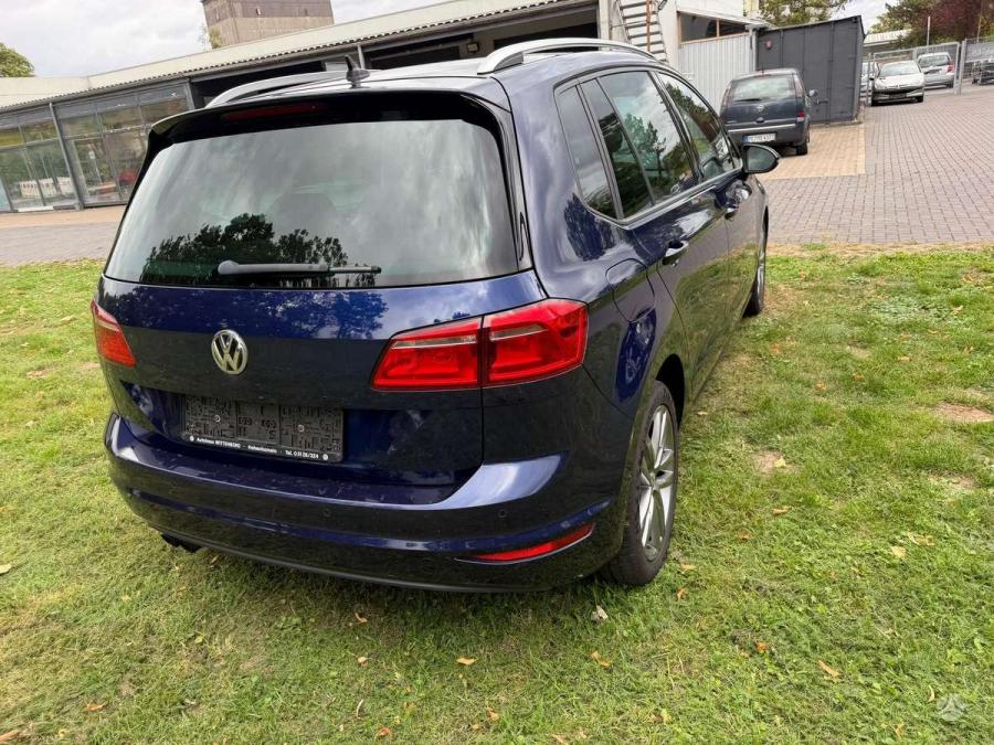 Zils Volkswagen Golf Sportsvan 2017 Marijampole, ar dzinēja tilpumu 1.40 L un nobraukumu 199 tūkst. km par 9650 €, foto 12 vietnē AUTOMOTO.COM.LV