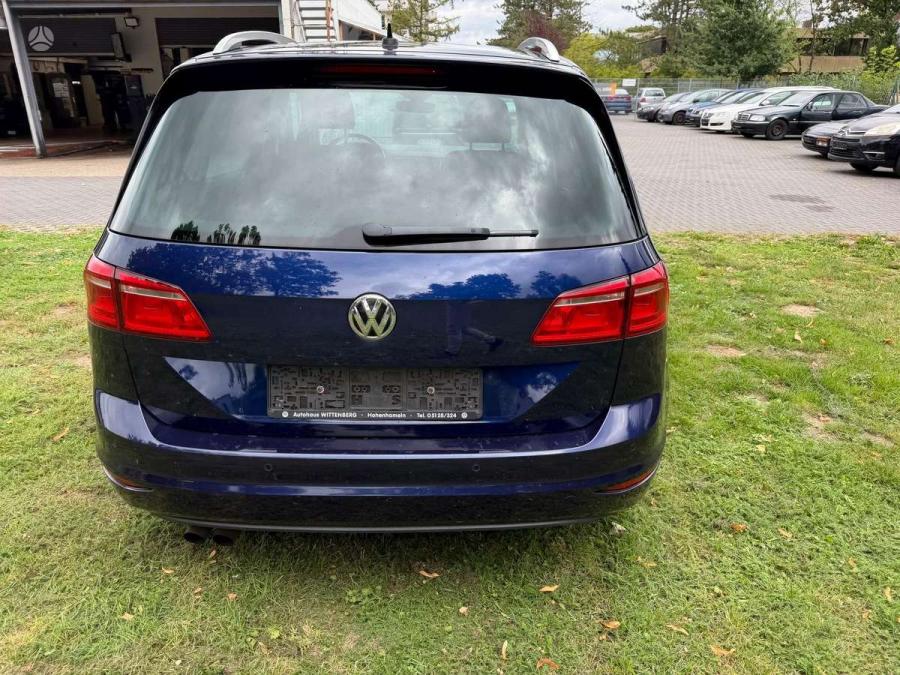 Zils Volkswagen Golf Sportsvan 2017 Marijampole, ar dzinēja tilpumu 1.40 L un nobraukumu 199 tūkst. km par 9650 €, foto 17 vietnē AUTOMOTO.COM.LV