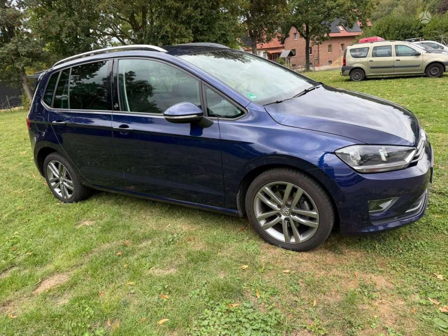 Zils Volkswagen Golf Sportsvan 2017 Marijampole, ar dzinēja tilpumu 1.40 L un nobraukumu 199 tūkst. km par 9650 €, foto 21 vietnē AUTOMOTO.COM.LV