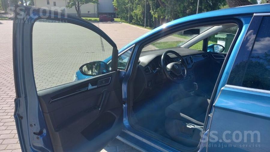 Zils Volkswagen Golf Sportsvan 2015 Alūksne, ar dzinēja tilpumu 1.40 L un nobraukumu 0 tūkst. km par 7400 €, foto 14 vietnē AUTOMOTO.COM.LV