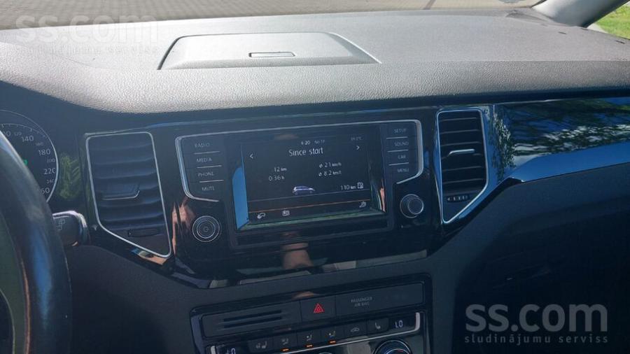 Zils Volkswagen Golf Sportsvan 2015 Alūksne, ar dzinēja tilpumu 1.40 L un nobraukumu 0 tūkst. km par 7400 €, foto 19 vietnē AUTOMOTO.COM.LV