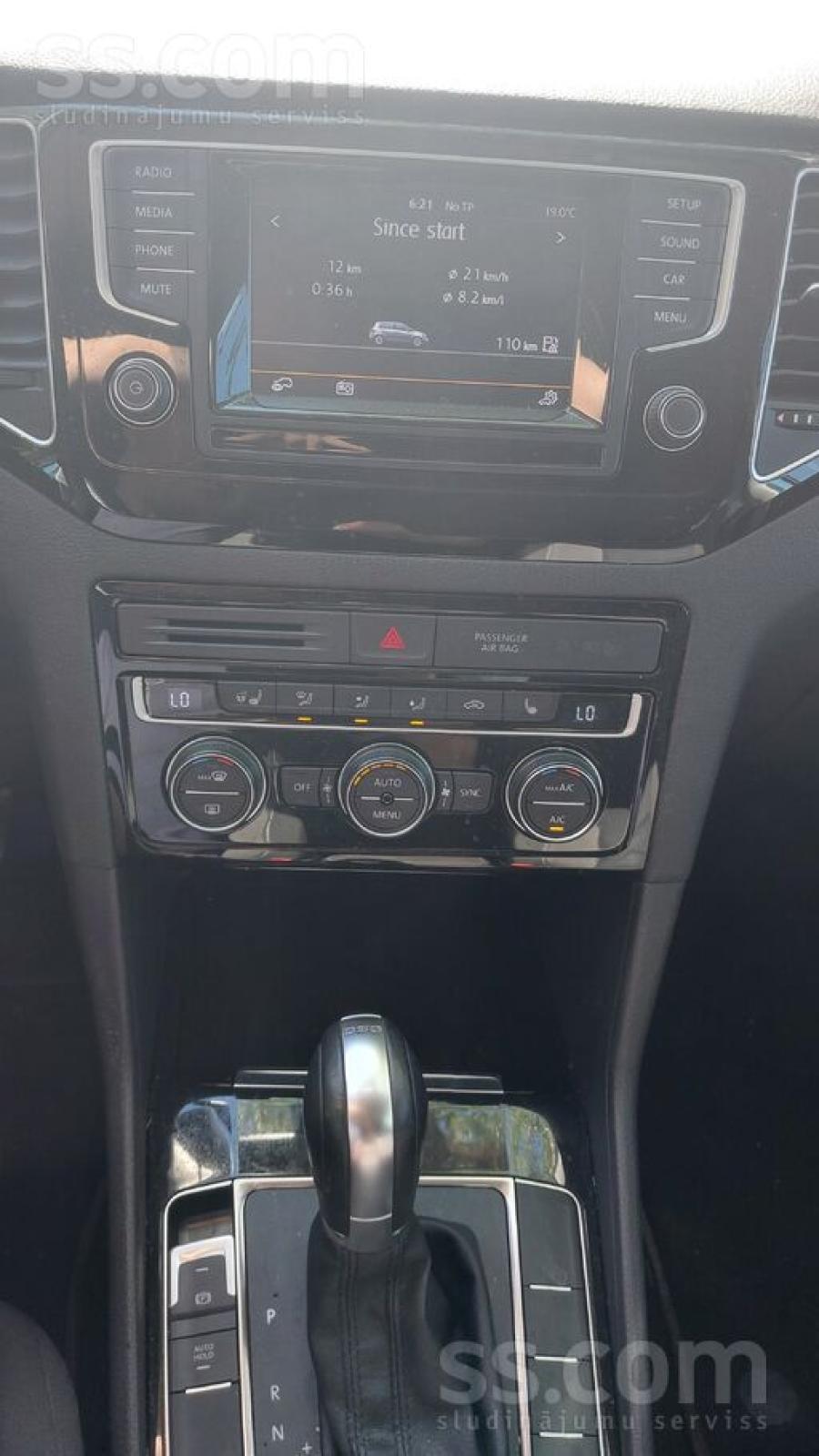 Zils Volkswagen Golf Sportsvan 2015 Alūksne, ar dzinēja tilpumu 1.40 L un nobraukumu 0 tūkst. km par 7400 €, foto 20 vietnē AUTOMOTO.COM.LV