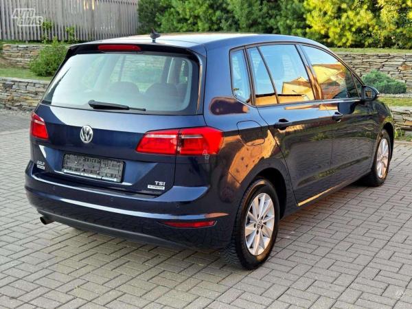 Blue Volkswagen Golf Sportsvan 2016 in Vilnius, with an engine capacity of 1.20 L and mileage of 100 thousand km for 8399 €, photo 8 on AUTOMOTO.COM.LV