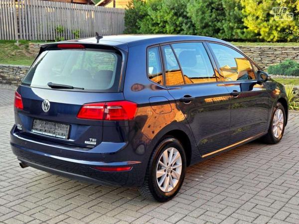 Blue Volkswagen Golf Sportsvan 2016 in Vilnius, with an engine capacity of 1.20 L and mileage of 100 thousand km for 8399 €, photo 9 on AUTOMOTO.COM.LV