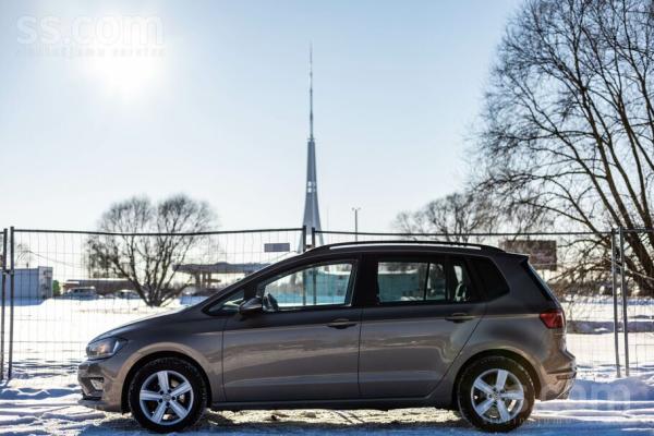 Brūns Volkswagen Golf Sportsvan 2014 Rīga, ar dzinēja tilpumu 1.60 L un nobraukumu 198 tūkst. km par 7490 €, foto 4 vietnē AUTOMOTO.COM.LV