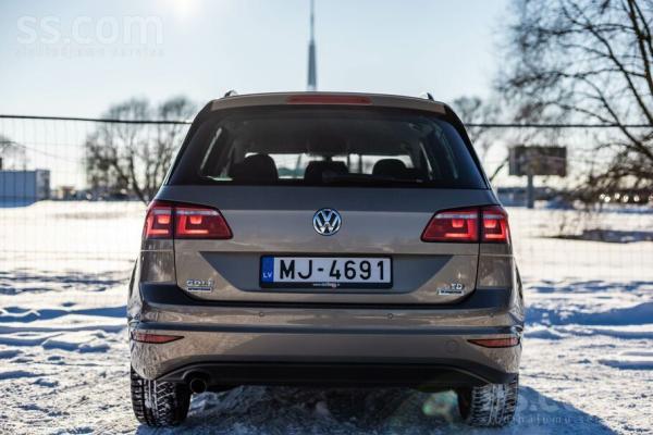 Brūns Volkswagen Golf Sportsvan 2014 Rīga, ar dzinēja tilpumu 1.60 L un nobraukumu 198 tūkst. km par 7490 €, foto 8 vietnē AUTOMOTO.COM.LV