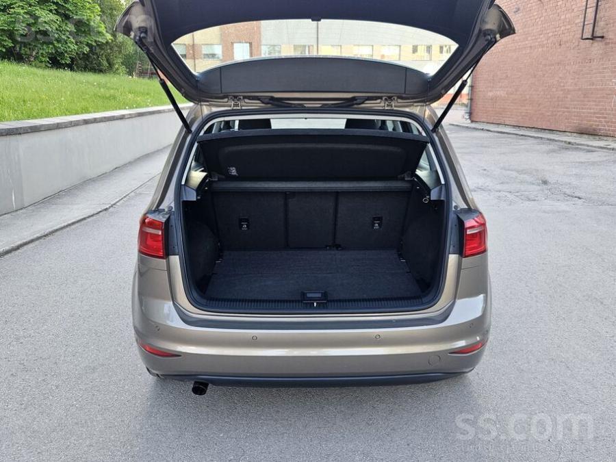 Brūns Volkswagen Golf Sportsvan 2014 Jēkabpils, ar dzinēja tilpumu 1.60 L un nobraukumu 206 tūkst. km par 8490 €, foto 14 vietnē AUTOMOTO.COM.LV