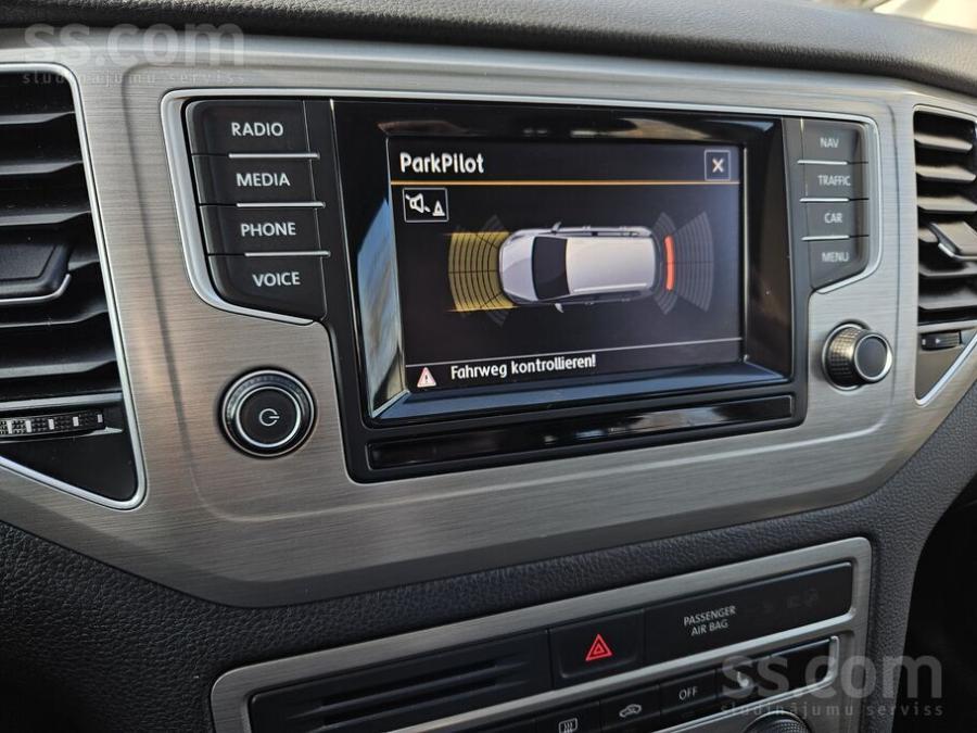 Brūns Volkswagen Golf Sportsvan 2014 Jēkabpils, ar dzinēja tilpumu 1.60 L un nobraukumu 206 tūkst. km par 8490 €, foto 22 vietnē AUTOMOTO.COM.LV