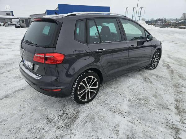 Brūns Volkswagen Golf Sportsvan 2015 Marijampole, ar dzinēja tilpumu 1.60 L un nobraukumu 93 tūkst. km par 10650 €, foto 6 vietnē AUTOMOTO.COM.LV