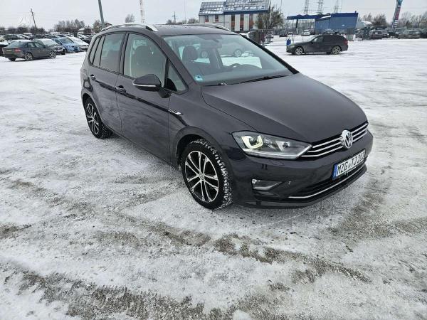 Brūns Volkswagen Golf Sportsvan 2015 Marijampole, ar dzinēja tilpumu 1.60 L un nobraukumu 93 tūkst. km par 10650 €, foto 7 vietnē AUTOMOTO.COM.LV