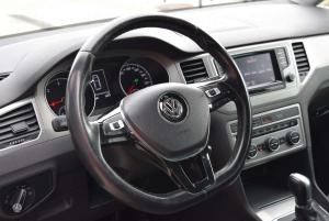 Brown Volkswagen Golf Sportsvan 2015 in Vilnius, with an engine capacity of 1.60 L and mileage of 267 thousand km for 6850 €, photo 12 on AUTOMOTO.COM.LV