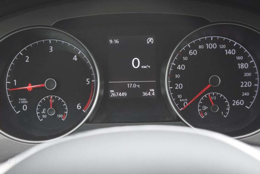 Brown Volkswagen Golf Sportsvan 2015 in Vilnius, with an engine capacity of 1.60 L and mileage of 267 thousand km for 6850 €, photo 17 on AUTOMOTO.COM.LV