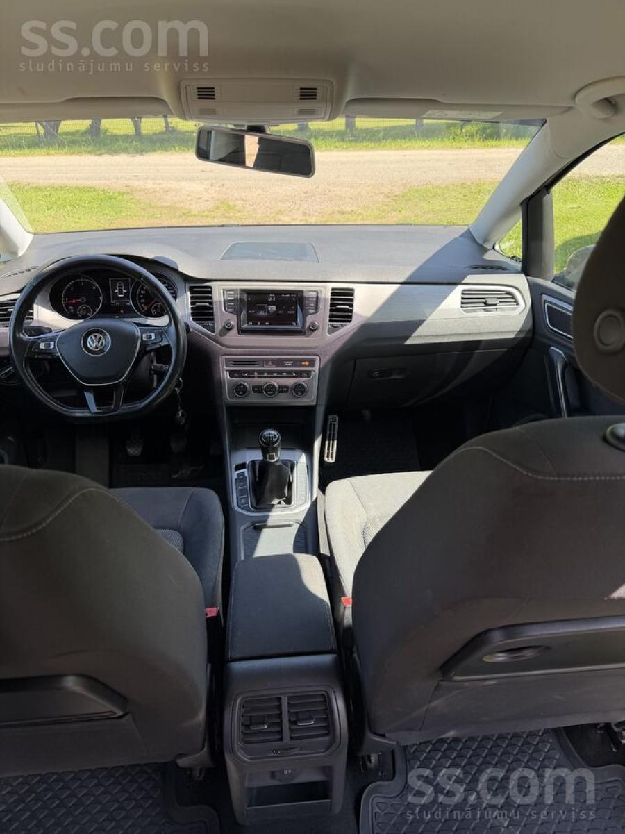 Brūns Volkswagen Golf Sportsvan 2015 Rīga, ar dzinēja tilpumu 1.60 L un nobraukumu 316 tūkst. km par 4500 €, foto 12 vietnē AUTOMOTO.COM.LV
