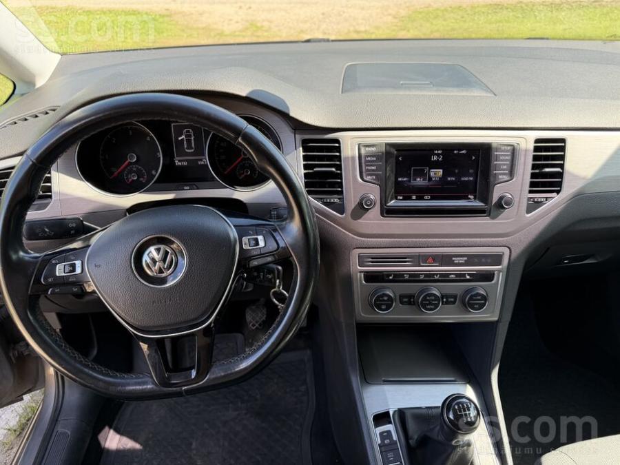 Brūns Volkswagen Golf Sportsvan 2015 Rīga, ar dzinēja tilpumu 1.60 L un nobraukumu 316 tūkst. km par 4500 €, foto 16 vietnē AUTOMOTO.COM.LV