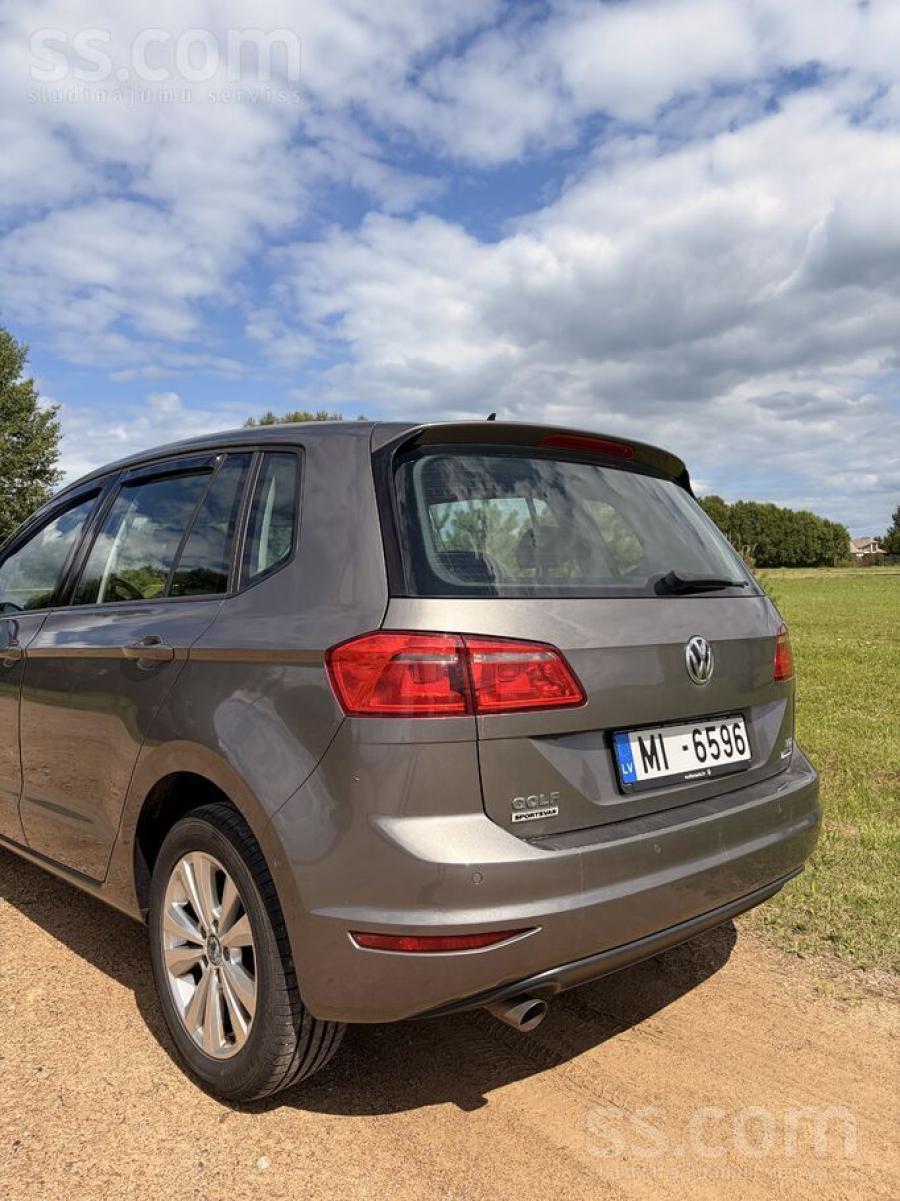 Brown Volkswagen Golf Sportsvan 2016 in Ogre, with an engine capacity of 1.60 L and mileage of 187 thousand km for 8000 €, photo 8 on AUTOMOTO.COM.LV
