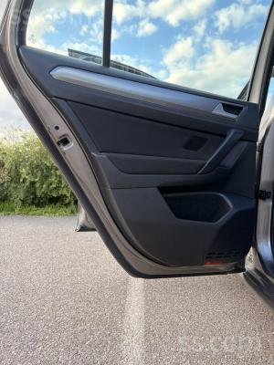 Brown Volkswagen Golf Sportsvan 2016 in Ogre, with an engine capacity of 1.60 L and mileage of 187 thousand km for 8000 €, photo 28 on AUTOMOTO.COM.LV
