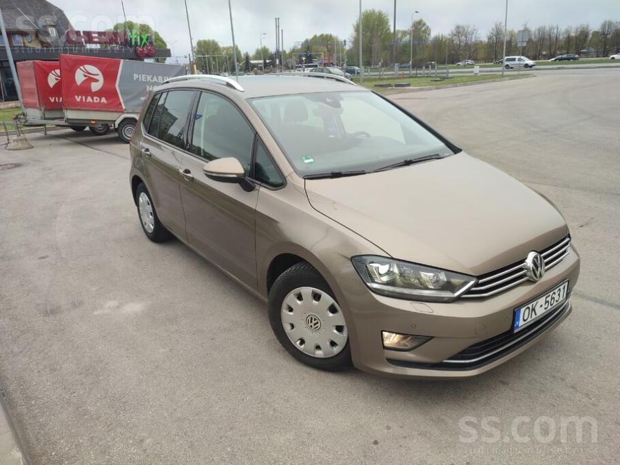 Brown Volkswagen Golf Sportsvan 2017 in Riga, with an engine capacity of 1.60 L and mileage of 215 thousand km for 10900 €, photo 10 on AUTOMOTO.COM.LV