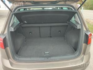 Brown Volkswagen Golf Sportsvan 2017 in Riga, with an engine capacity of 1.60 L and mileage of 215 thousand km for 10900 €, photo 11 on AUTOMOTO.COM.LV