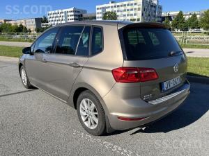 Brūns Volkswagen Golf Sportsvan 2015 Rīga, ar dzinēja tilpumu 1.40 L un nobraukumu 130 tūkst. km par 8190 €, foto 4 vietnē AUTOMOTO.COM.LV