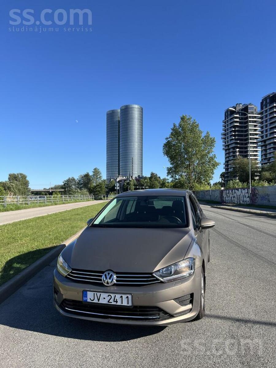 Brūns Volkswagen Golf Sportsvan 2015 Rīga, ar dzinēja tilpumu 1.40 L un nobraukumu 130 tūkst. km par 8190 €, foto 6 vietnē AUTOMOTO.COM.LV