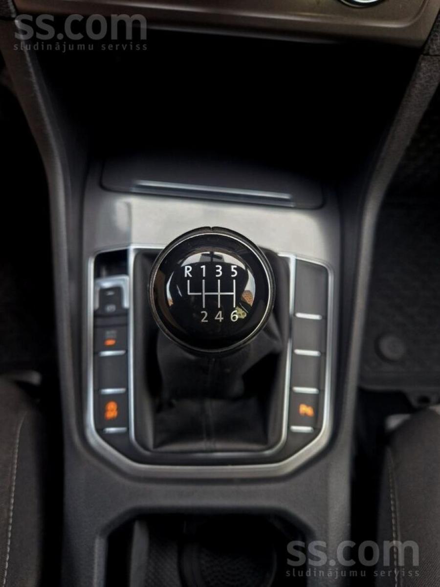Brūns Volkswagen Golf Sportsvan 2015 Rīga, ar dzinēja tilpumu 1.40 L un nobraukumu 0 tūkst. km par 7890 €, foto 23 vietnē AUTOMOTO.COM.LV