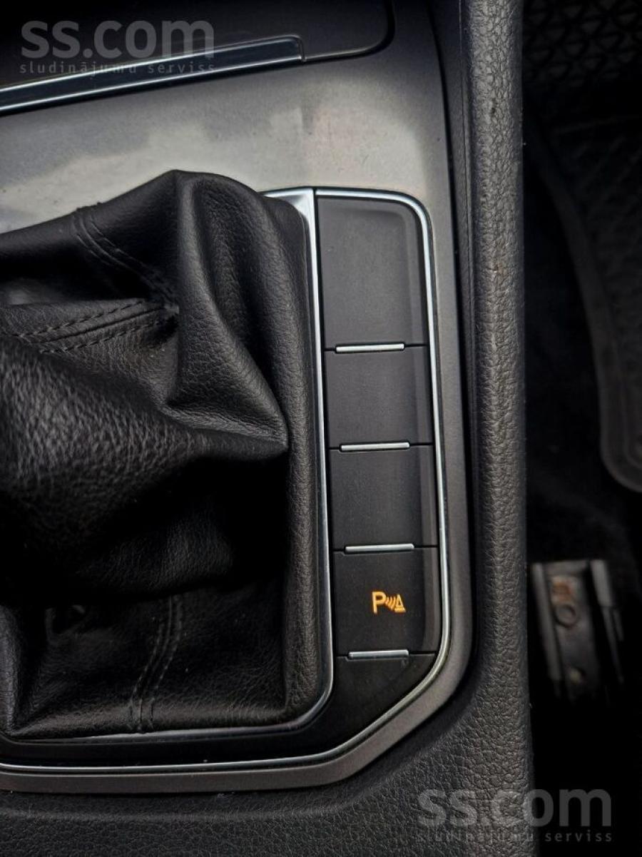 Brūns Volkswagen Golf Sportsvan 2015 Rīga, ar dzinēja tilpumu 1.40 L un nobraukumu 0 tūkst. km par 7890 €, foto 25 vietnē AUTOMOTO.COM.LV