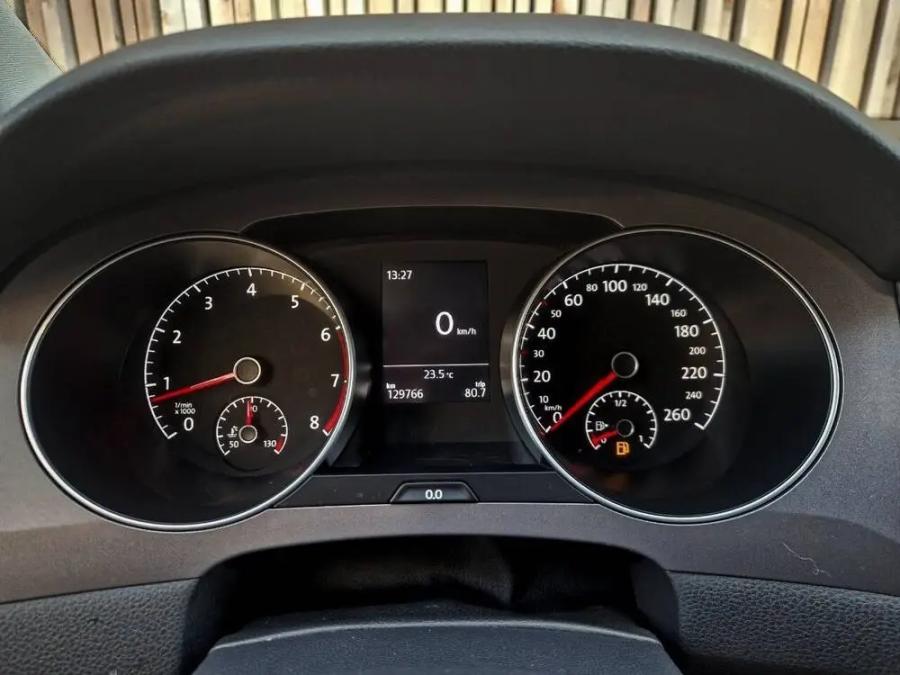 Brūns Volkswagen Golf Sportsvan 2015 Rīga, ar dzinēja tilpumu 1.40 L un nobraukumu 130 tūkst. km par 7890 €, foto 9 vietnē AUTOMOTO.COM.LV