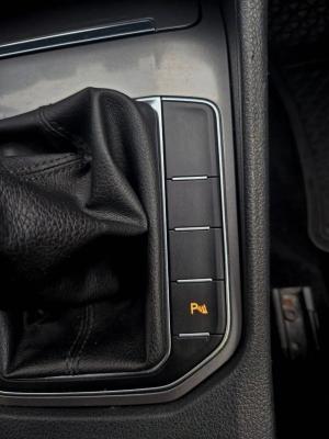 Brūns Volkswagen Golf Sportsvan 2015 Rīga, ar dzinēja tilpumu 1.40 L un nobraukumu 130 tūkst. km par 7890 €, foto 18 vietnē AUTOMOTO.COM.LV