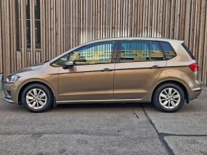 Brūns Volkswagen Golf Sportsvan 2015 Rīga, ar dzinēja tilpumu 1.40 L un nobraukumu 130 tūkst. km par 7890 €, foto 24 vietnē AUTOMOTO.COM.LV