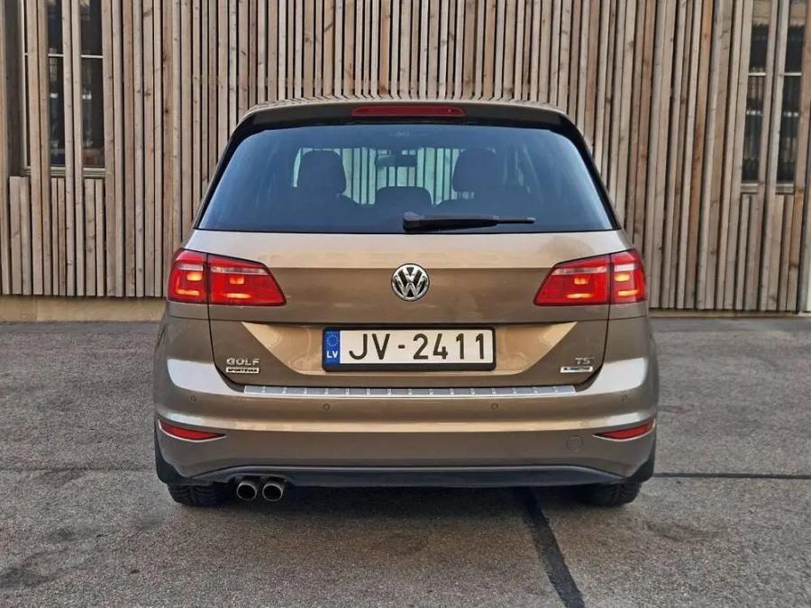 Brūns Volkswagen Golf Sportsvan 2015 Rīga, ar dzinēja tilpumu 1.40 L un nobraukumu 130 tūkst. km par 7890 €, foto 26 vietnē AUTOMOTO.COM.LV