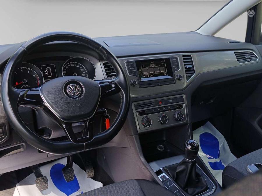 Brūns Volkswagen Golf Sportsvan 2015 Viļņa, ar dzinēja tilpumu 1.20 L un nobraukumu 235 tūkst. km par 9390 €, foto 10 vietnē AUTOMOTO.COM.LV